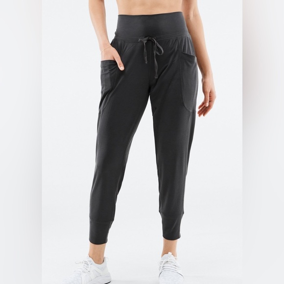 Fabletics | Pants & Jumpsuits | Fabletics Small Sleek Knit Drawstring ...